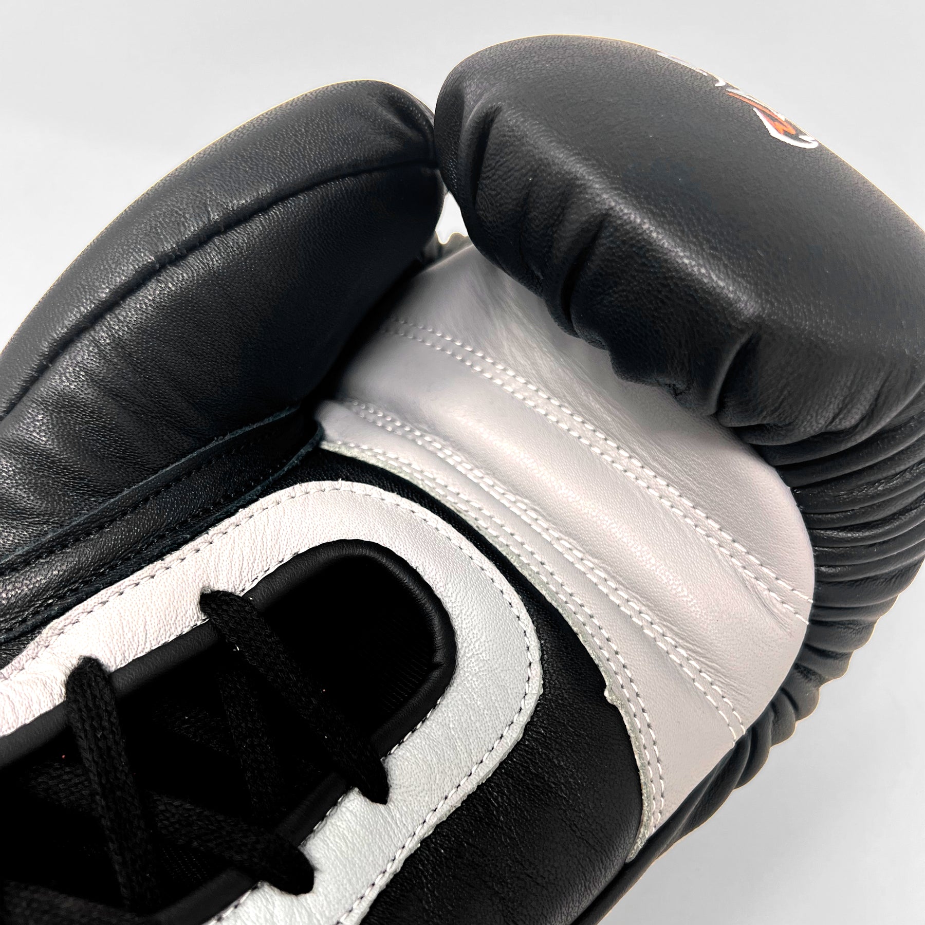 Guantes de boxeo: guantes para saco, sparring y combate | Guantes de ...